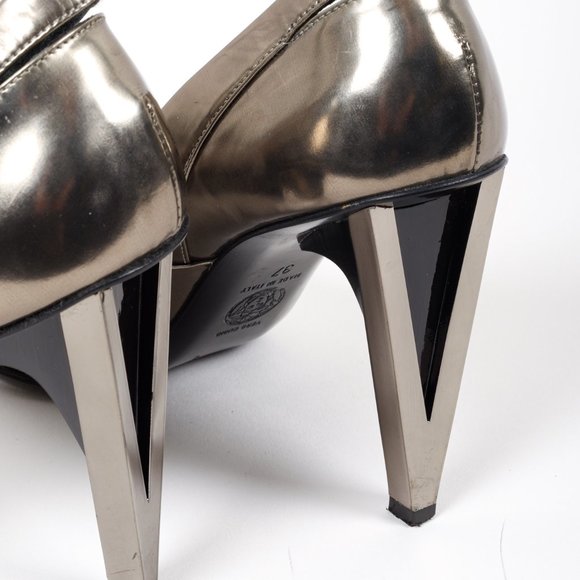Versace | Shoes | Versace Silver Metallic Sandals | Poshmark